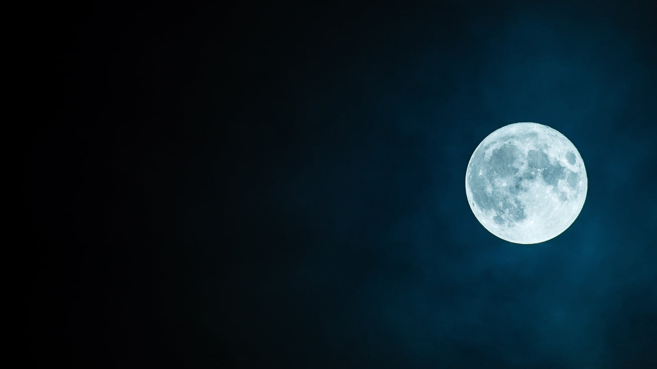 The Moon Realtor. Buy Land on the Moon, a unique gift.